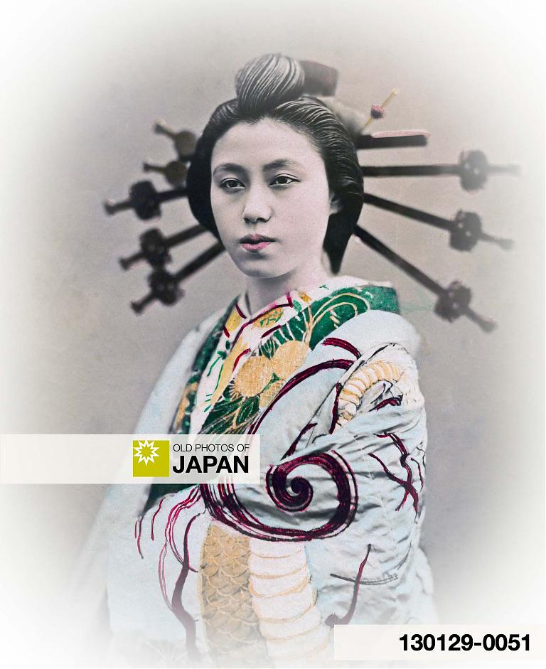 1870s • Oiran Courtesan | OLD PHOTOS of JAPAN