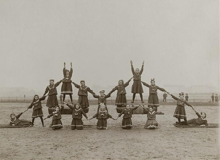 1930s • How Radio Gymnastics Conquered Japan | OLD PHOTOS of JAPAN